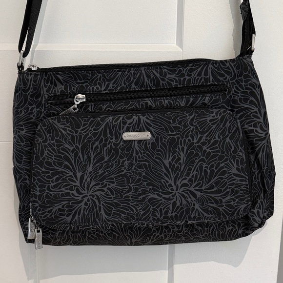 Baggallini | Bags | Baggallini Black Floral Crossbody Bag | Poshmark